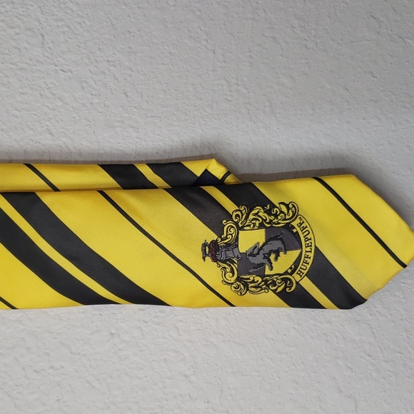 Warner Bros. | Accessories | Harry Potter 55 Inch Hufflepuff Tie | Poshmark